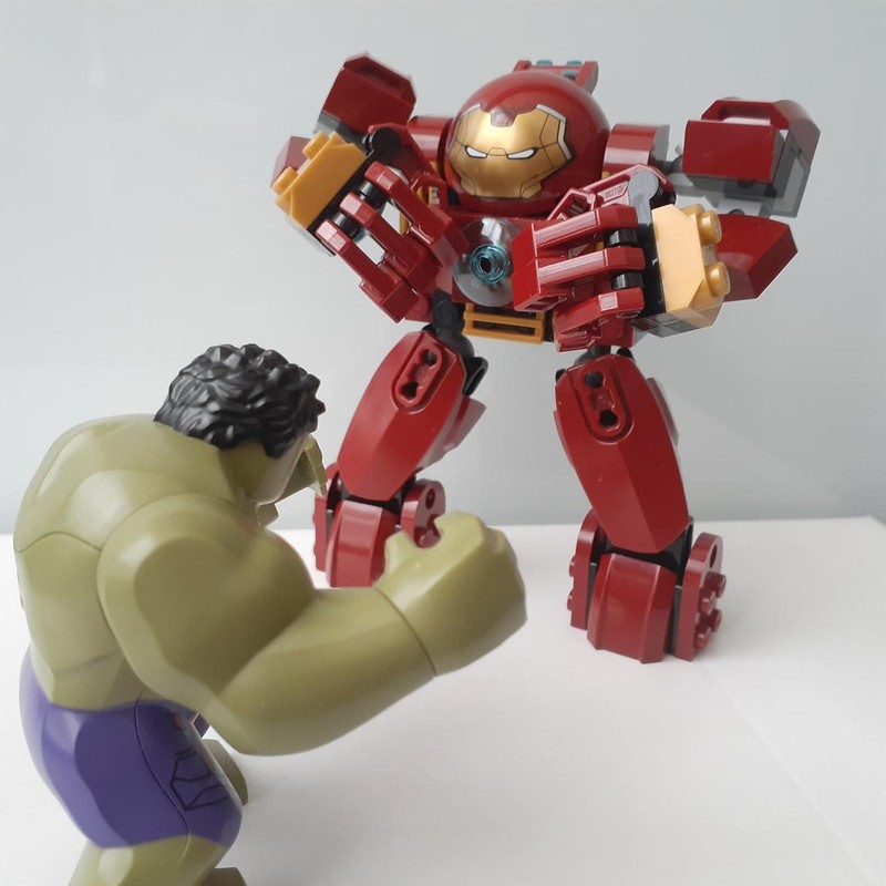LEGO MOC Hulkbuster Mech (Mark 44) by PRbrickbuilder | Rebrickable ...