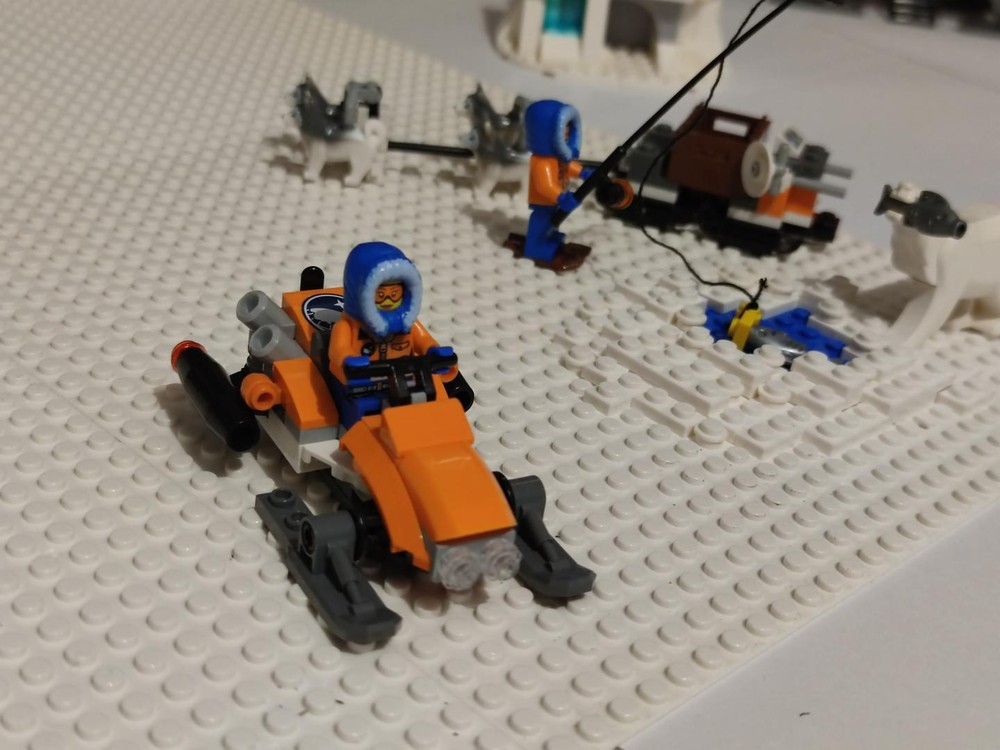Lego Moc Arctic Speeder By Silenfu Rebrickable Build With Lego