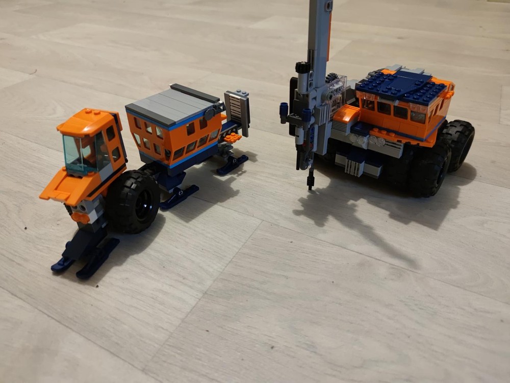LEGO MOC Arctic Tractor by silenfu | Rebrickable - Build with LEGO