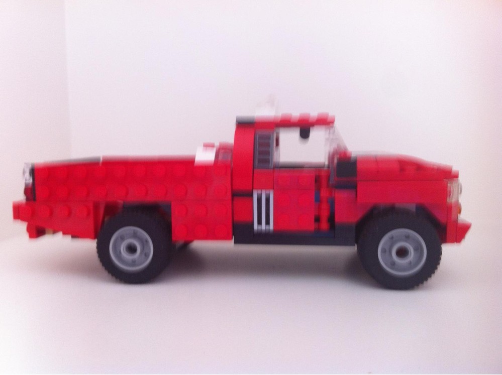 LEGO MOC 5867 Ford F350 by Turbo8702 | Rebrickable - Build with LEGO