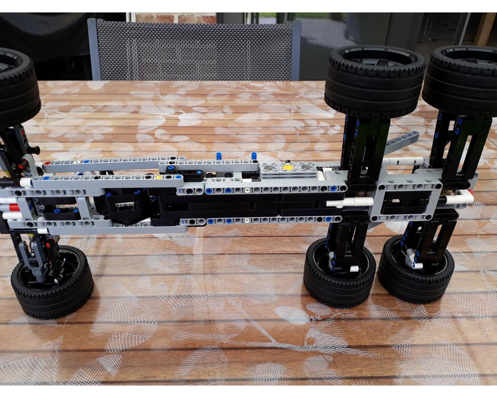 LEGO MOC F1 six wheeler by EricMunsters | Rebrickable - Build with LEGO