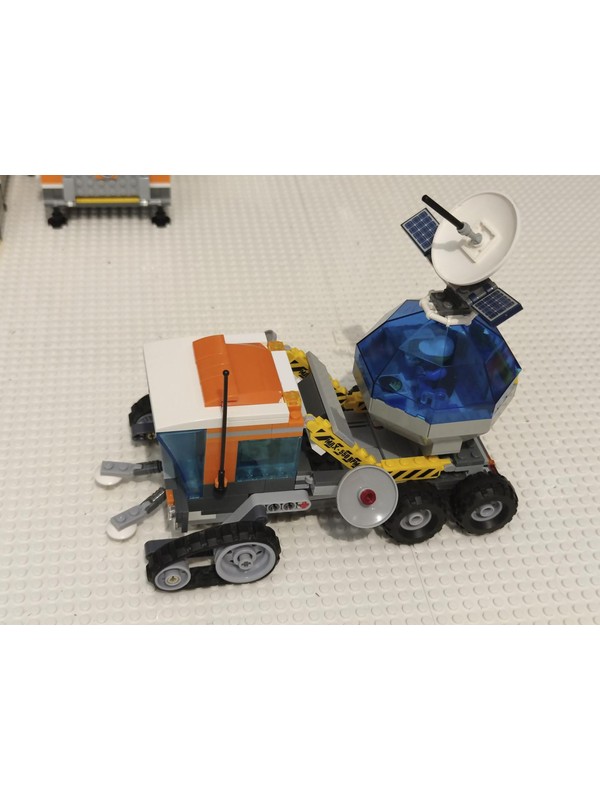LEGO MOC Arctic Rover Observer by silenfu | Rebrickable - Build with LEGO