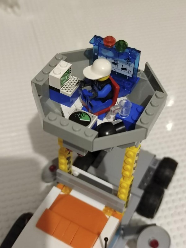 LEGO MOC Arctic Rover Observer by silenfu | Rebrickable - Build with LEGO