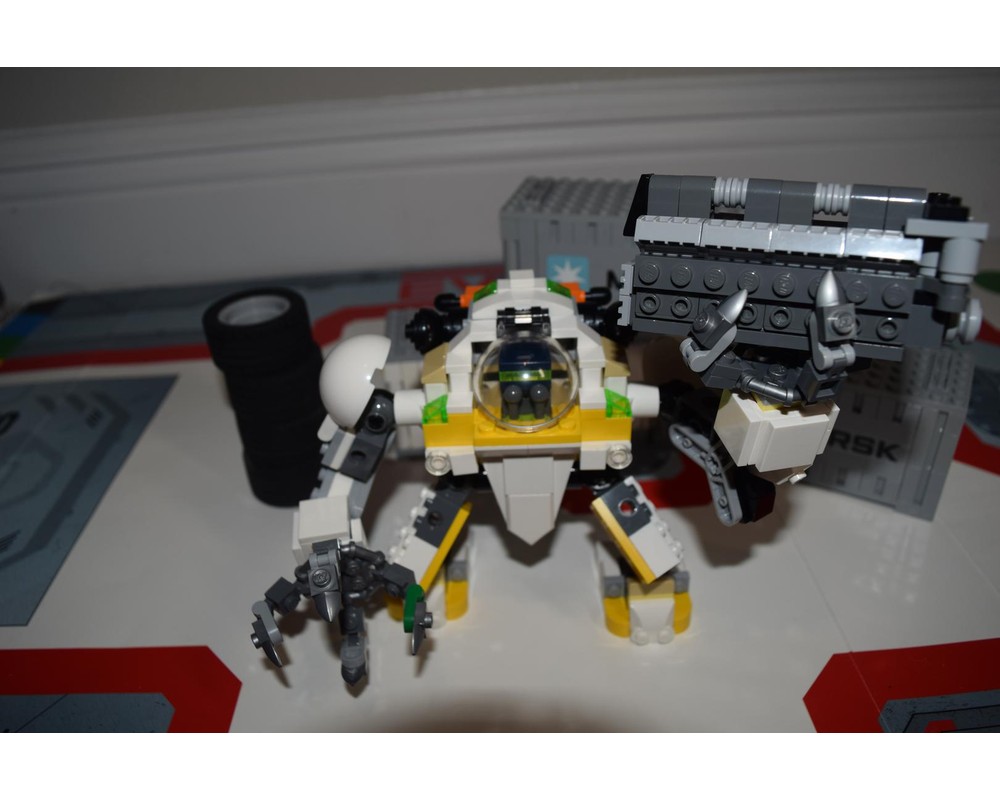 LEGO MOC Crusher Claw Mech by Omega_Bricks | Rebrickable - Build with LEGO