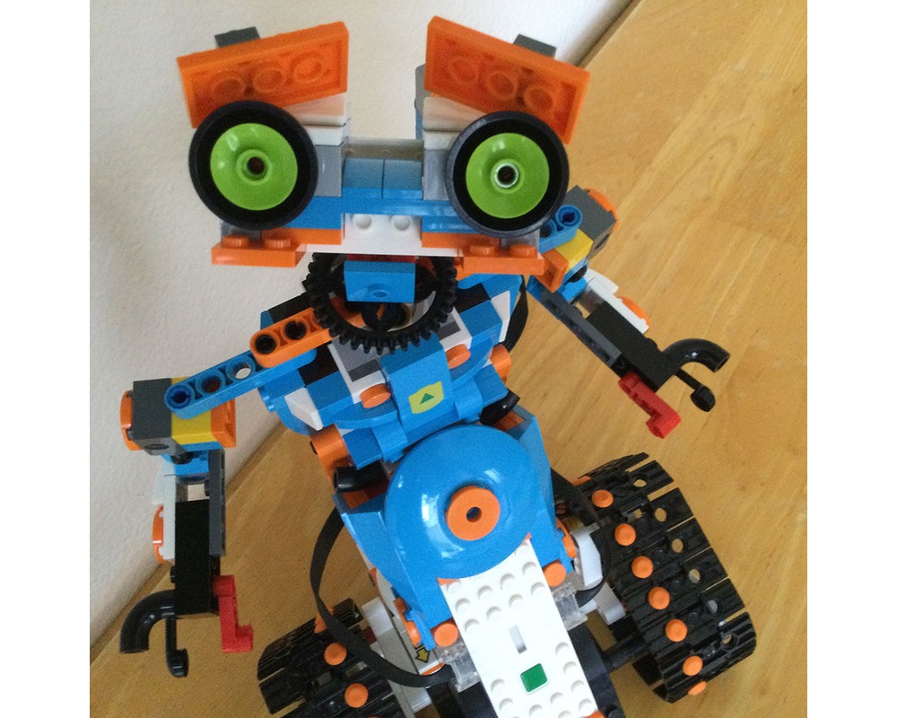 LEGO MOC Lego BOOST Johnny 5 (from Short Circuit) by rowanandliam ...