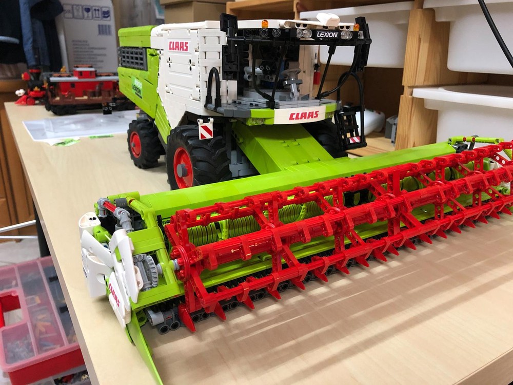 LEGO MOC Claas Lexion 8900 Combine Harvester by Kneisibricks ...