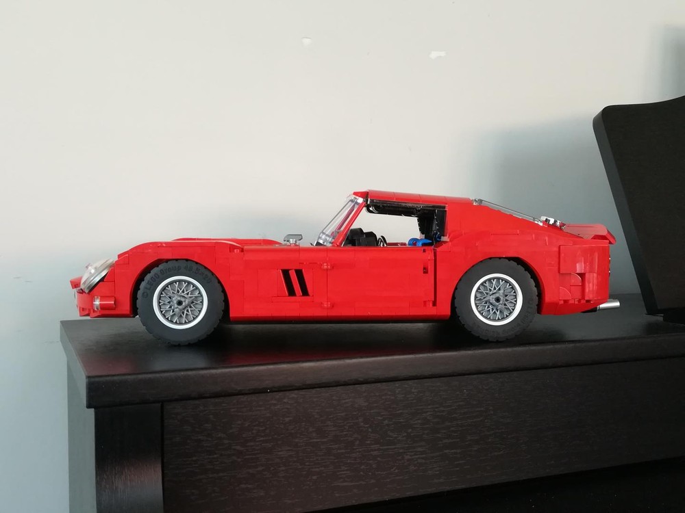 LEGO MOC Ferrari 250 GTO (1962) by Rastacoco | Rebrickable - Build with ...