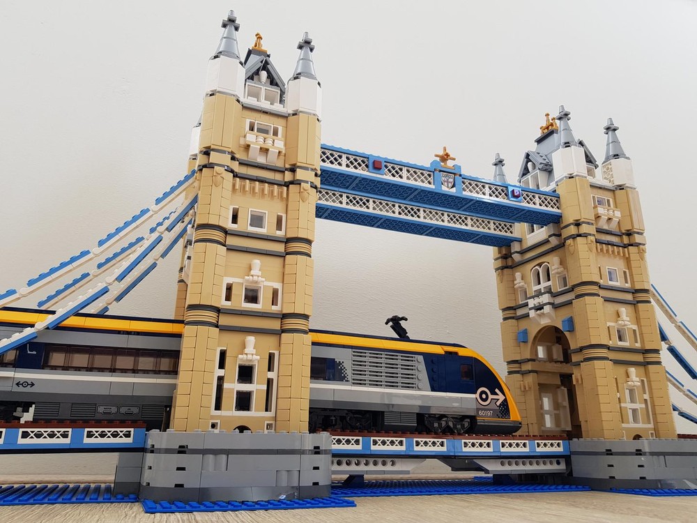LEGO MOC Train Tower Bridge by vanderlegofan | Rebrickable - Build with ...