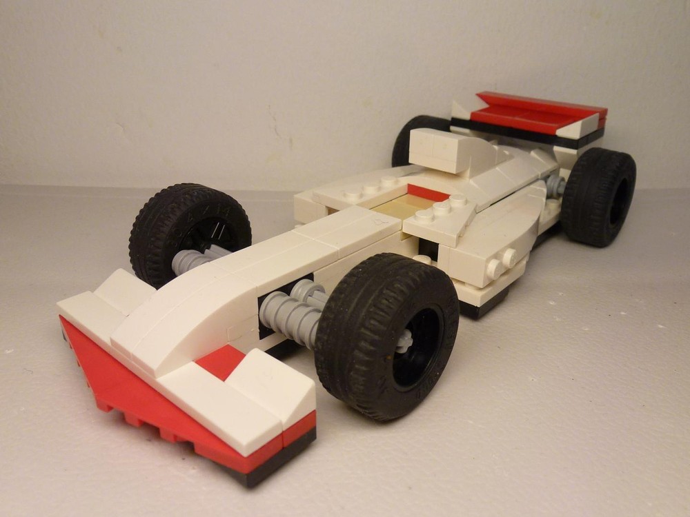 LEGO MOC 31006 Custom F1 Car by perbonde | Rebrickable - Build with LEGO