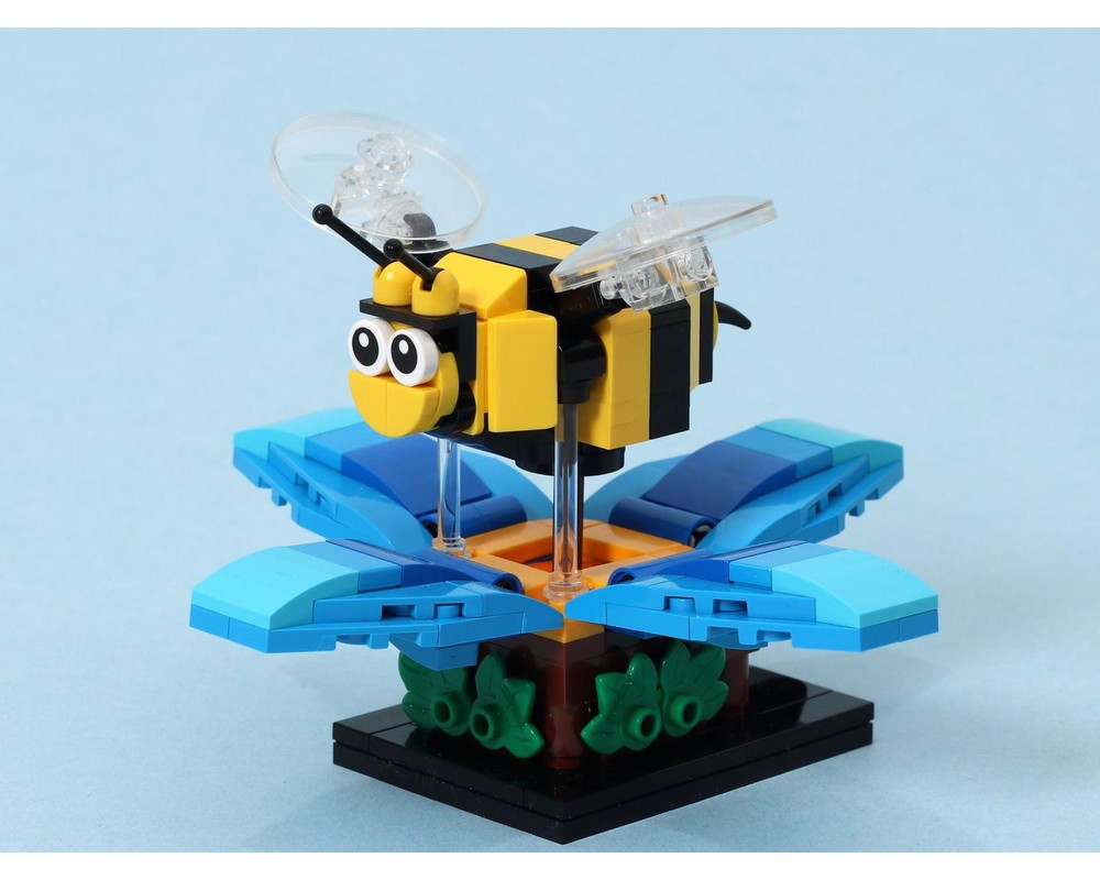 LEGO MOC Flying Bee by JKBrickworks | Rebrickable - Build with LEGO