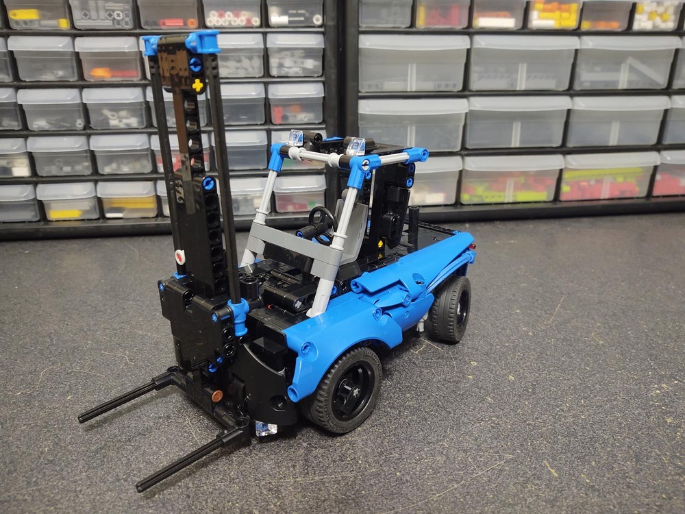 LEGO MOC Forklift by TnT-Workshop | Rebrickable - Build with LEGO