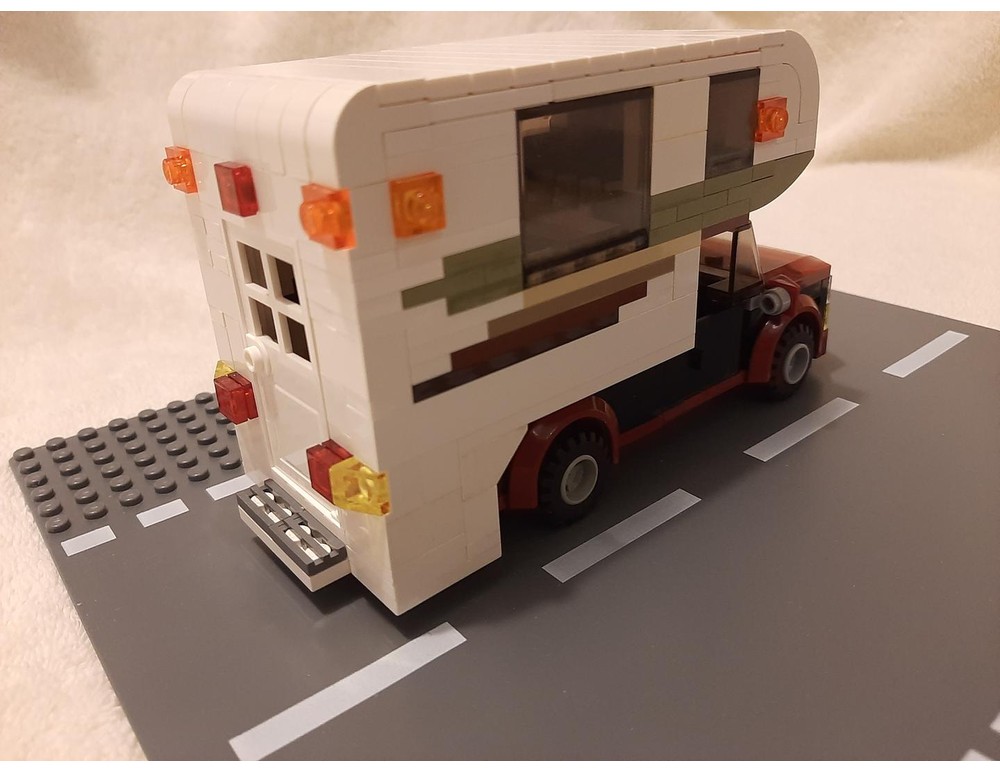 LEGO MOC Ph-150 Truck Camper by RTN_LNA | Rebrickable - Build with LEGO