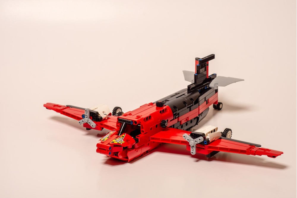 LEGO MOC Red Cargo Plane by Brightwood | Rebrickable - Build with LEGO