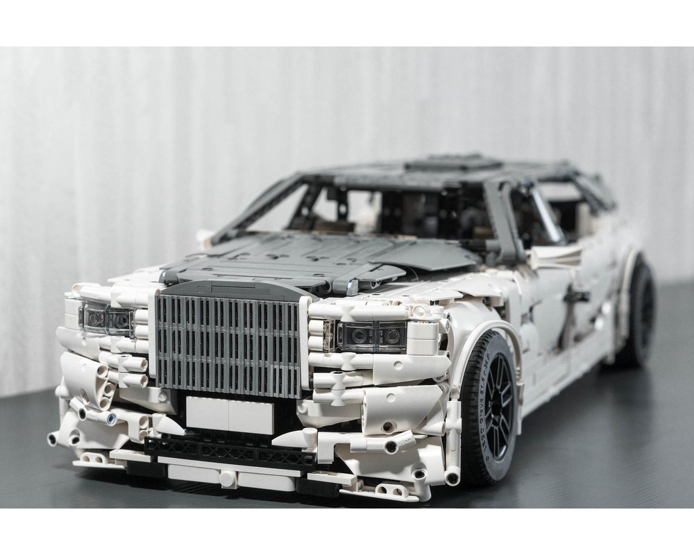 LEGO MOC Rolls-Royce Phantom VIII EWB by OleJka | Rebrickable - Build ...