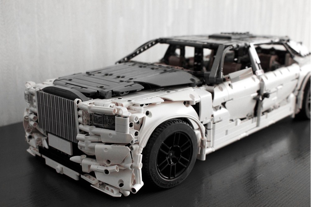 LEGO MOC Rolls-Royce Phantom VIII EWB by OleJka | Rebrickable - Build ...