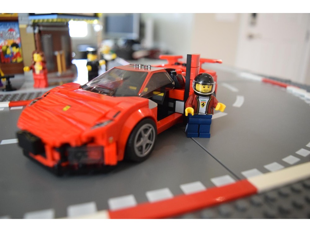 LEGO MOC Ferrari/ Haroun Motors F8 Ritorno al Passato by Omega_Bricks ...