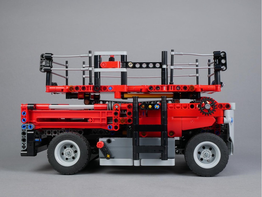 LEGO MOC 42098 Working platform/Scissor lift, Hebebühne by Domi333555 ...
