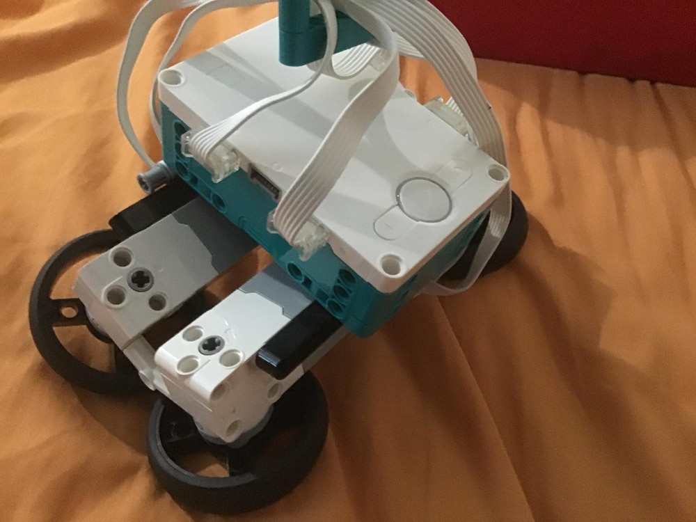 LEGO MOC Tilt chassis by Worm65 | Rebrickable - Build with LEGO