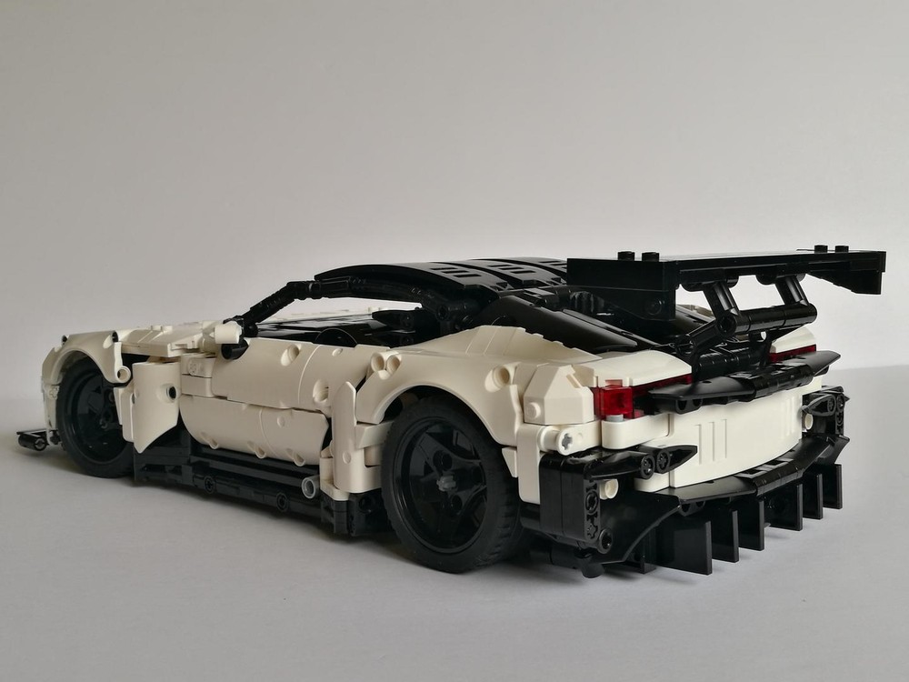 LEGO MOC 1:12 LEGO Technic Aston Martin Vulcan by Lego__Bee ...