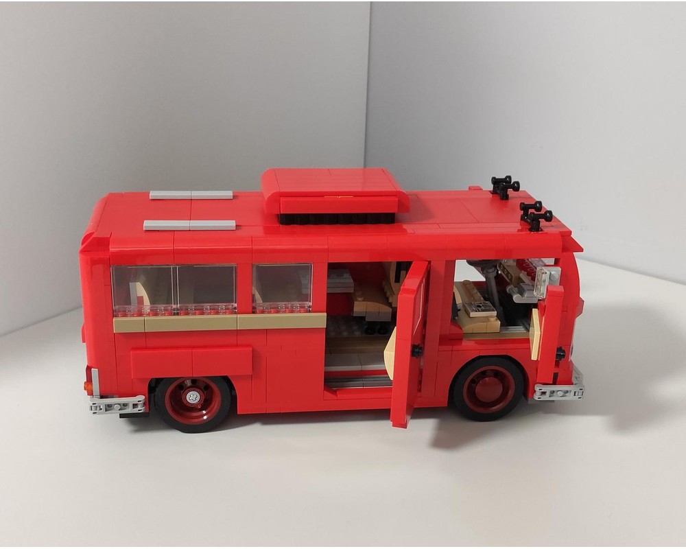 LEGO MOC 10258 Transporter T2 by Kirvet | Rebrickable - Build with LEGO