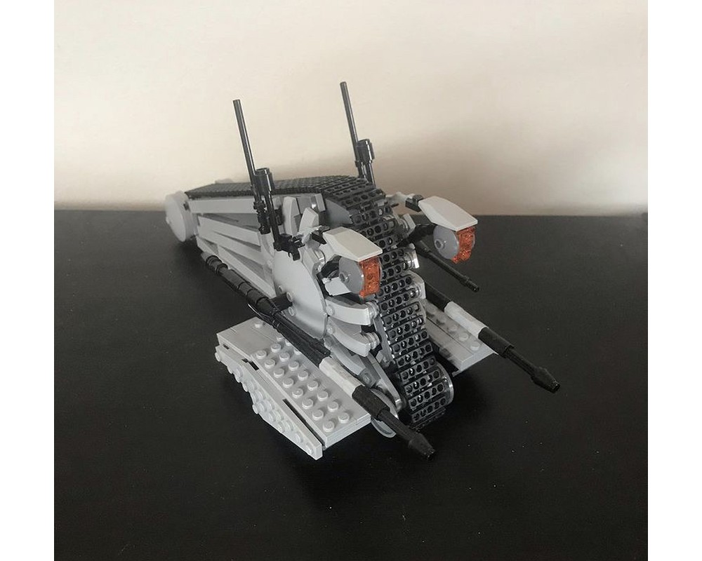 LEGO MOC Tank Droid by The-Last-Brickbender | Rebrickable - Build with LEGO