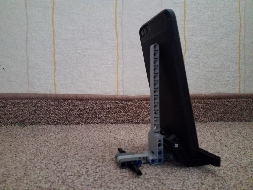 LEGO MOC-75299 Phone holder by Legobauer1012 | Rebrickable - Build with ...