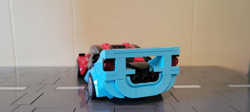 LEGO MOC Red-Cyan Speeder by Brick_Lizard | Rebrickable - Build with LEGO