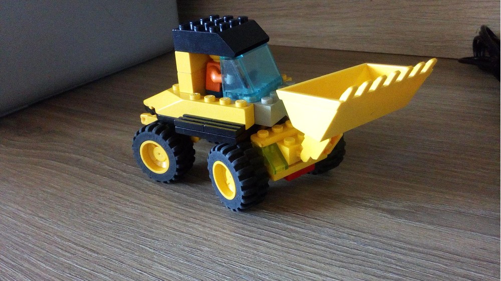 LEGO MOC 6474 Wheel Loader by ig-ate_ate | Rebrickable - Build with LEGO