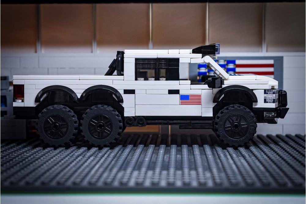 LEGO MOC Hennessey VelociRaptor V3 by mcgwerks | Rebrickable - Build ...