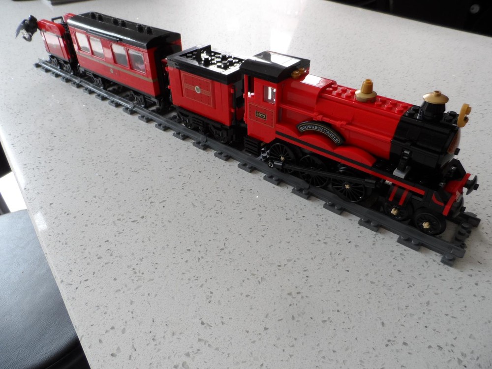 LEGO MOC Power Up Motorised Hogwarts Express 75955 by Sarria ...