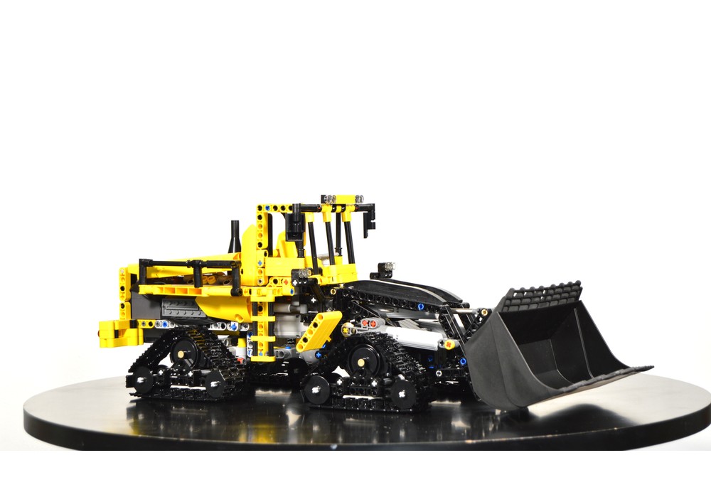 LEGO MOC Articulated Tracked Loader by Superkoala | Rebrickable - Build with LEGO