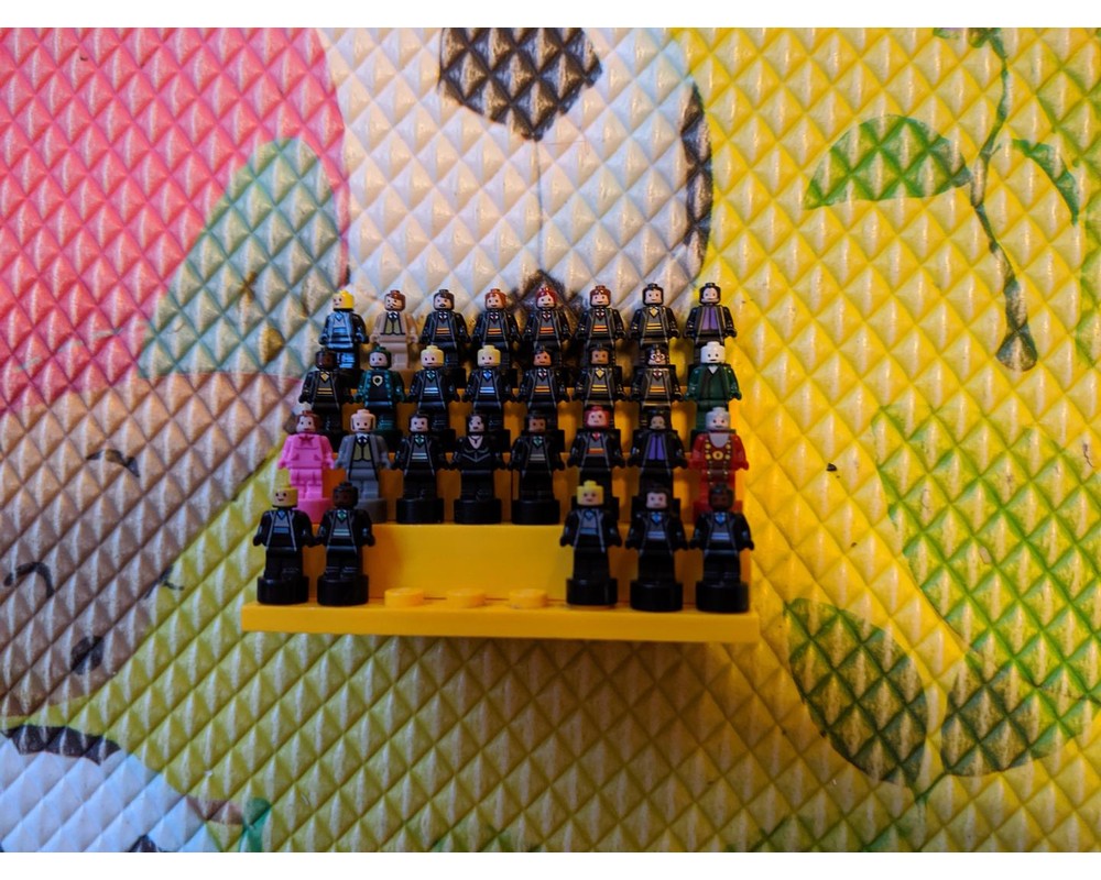 LEGO MOC microfigure display stand by the hacker | Rebrickable - Build ...