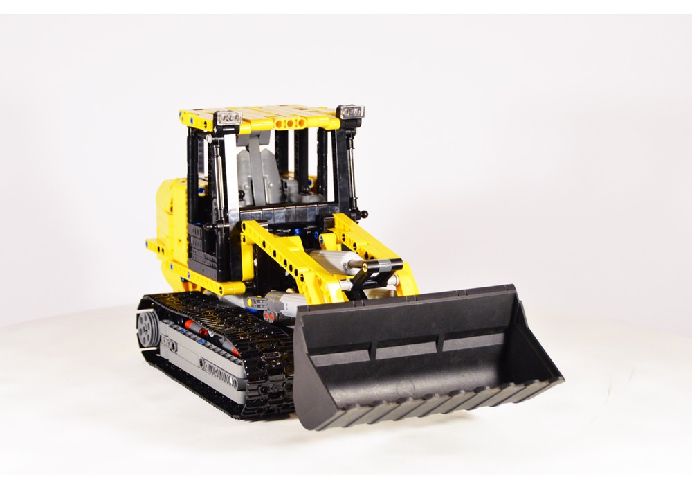 LEGO MOC Tracked Loader by Superkoala | Rebrickable - Build with LEGO
