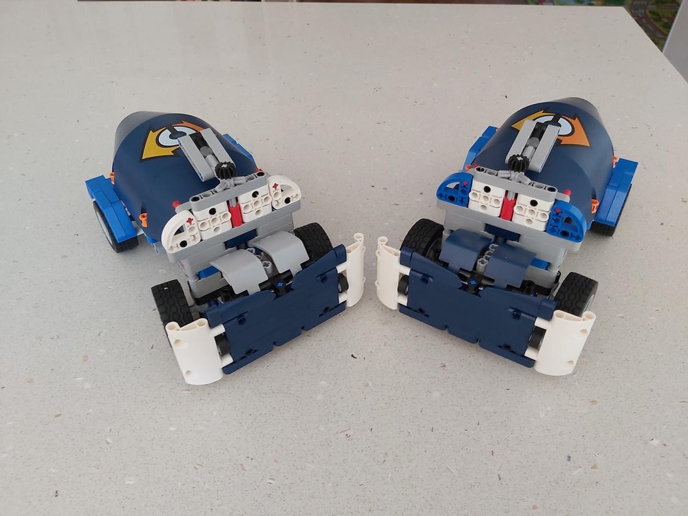 LEGO MOC 42112 Double Racers by LetsBrick | Rebrickable - Build with LEGO