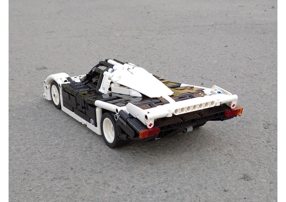 LEGO MOC Porsche 956 1983 by Bartonius | Rebrickable - Build with LEGO