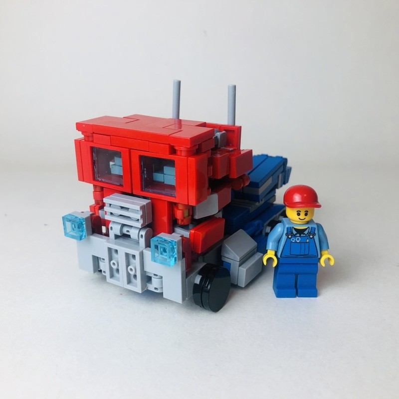 LEGO MOC Optimus prime [Transformers G1] by ARCACA | Rebrickable ...
