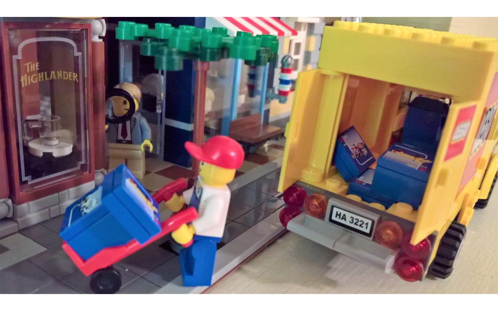 LEGO MOC Delivery Van - 3221 Rebuild by snugglepanda | Rebrickable ...