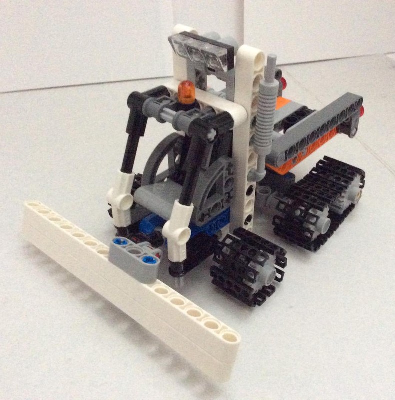 LEGO MOC Tracked dumper by LegoSannie | Rebrickable - Build with LEGO