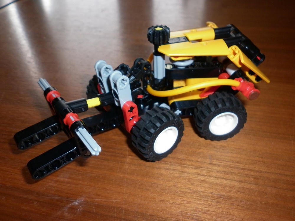 LEGO MOC Telehandler 42101 by ToniBrixton | Rebrickable - Build with LEGO