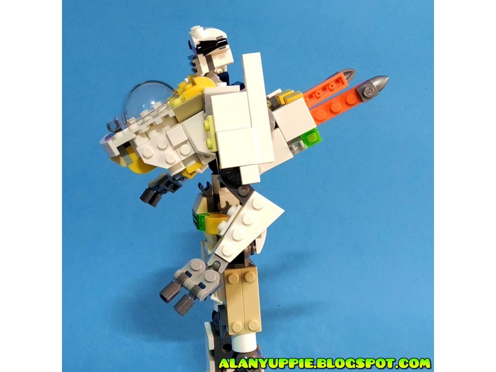 LEGO MOC Transformer Benatar ship from LEGO Creator 31115: Space Mining ...
