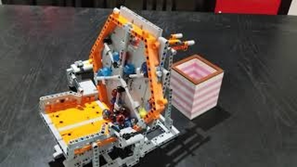 LEGO MOC GBC Module: Hexa-wheel by RandomBrick23 | Rebrickable - Build ...