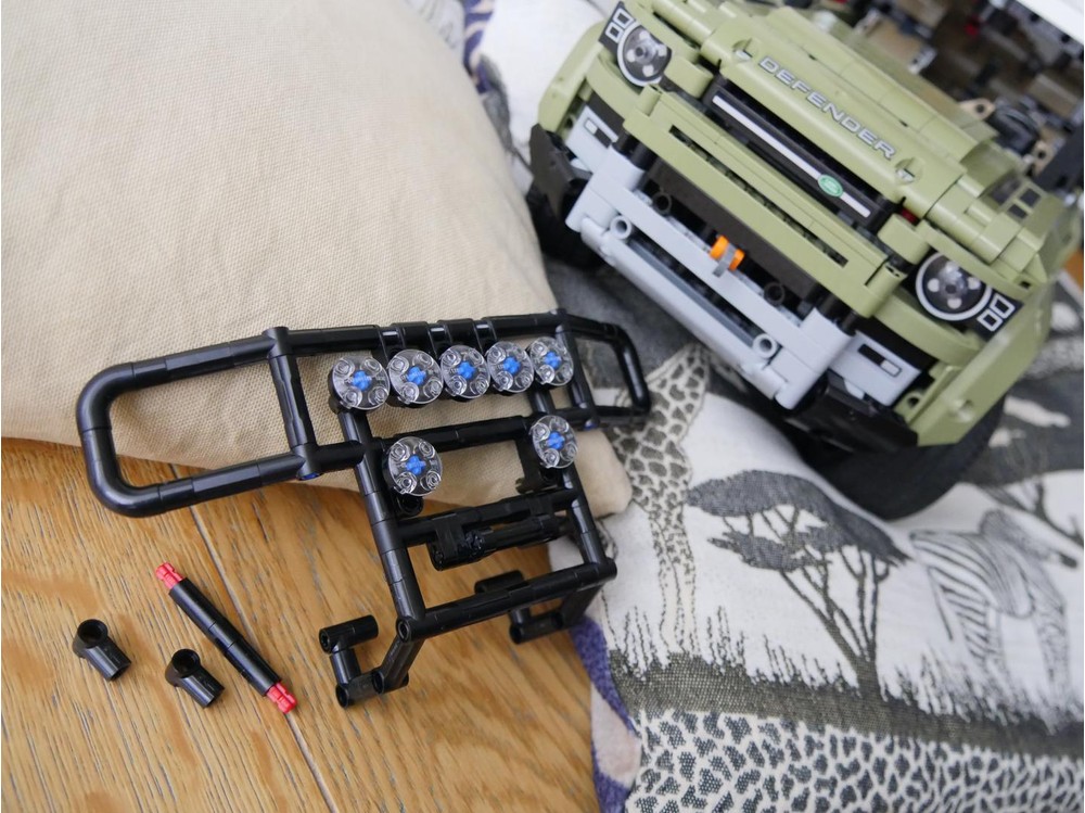 LEGO MOC 42110 Bull bar Land Rover Defender by Logui | Rebrickable ...