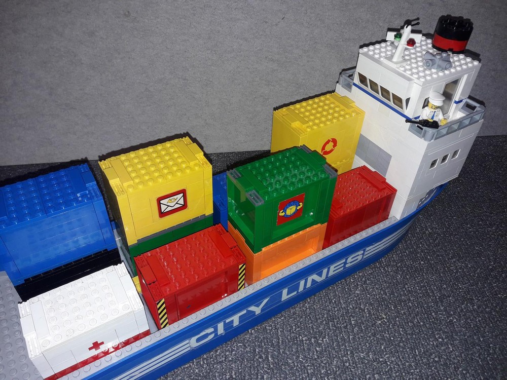 LEGO MOC Container Ship by Brick Forge | Rebrickable - Build with LEGO
