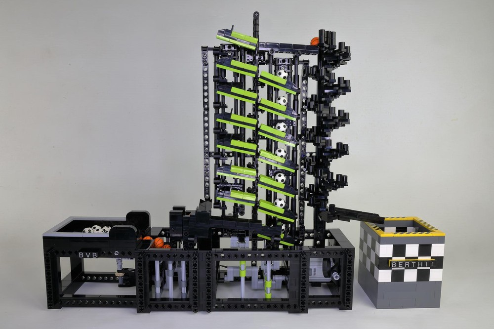 Lego Moc Staggered Lift Gbc By Berthil Rebrickable Build With Lego