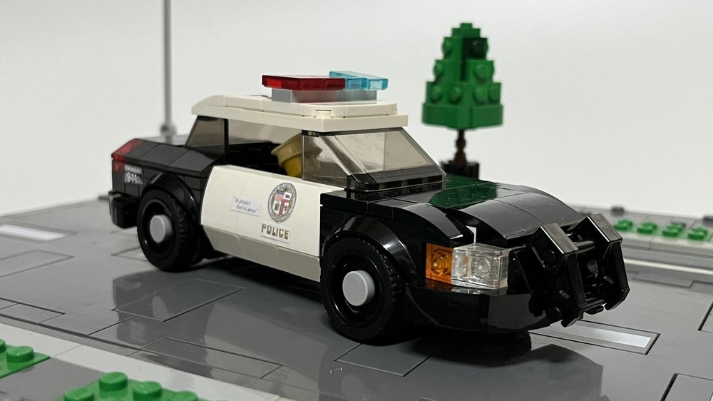 LEGO MOC Ford Crown Victoria 6 stud Police car by ZealotLego ...