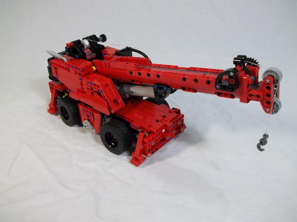 LEGO MOC Mini Off-Road Crane by weavel | Rebrickable - Build with LEGO