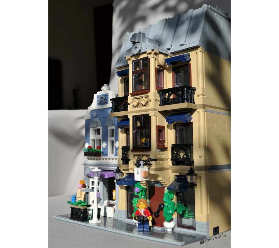 LEGO MOC-83495 Hotel and Ice Cream Parlor by steinekonig | Rebrickable ...