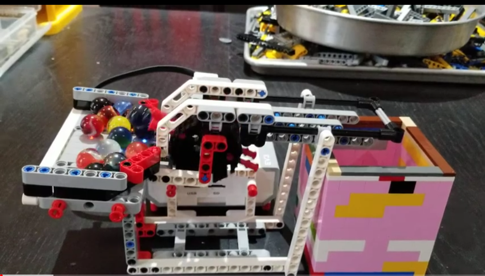 LEGO MOC GBC Module: EV3 Pin-wheel by RandomBrick23 | Rebrickable - Build with LEGO