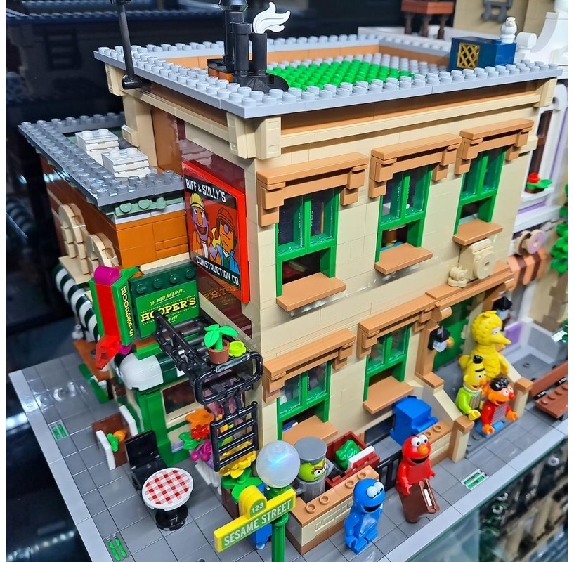 LEGO MOC Sesame Street Corner by lawis | Rebrickable - Build with LEGO