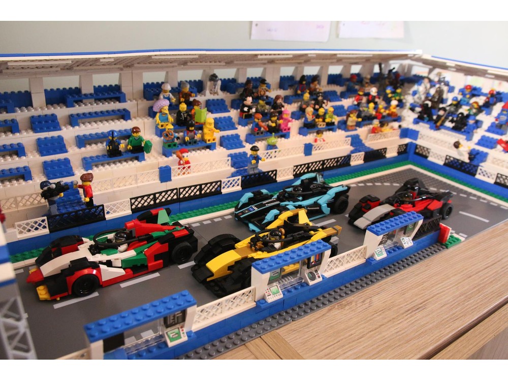 LEGO MOC Grandstand by cecivier | Rebrickable - Build with LEGO